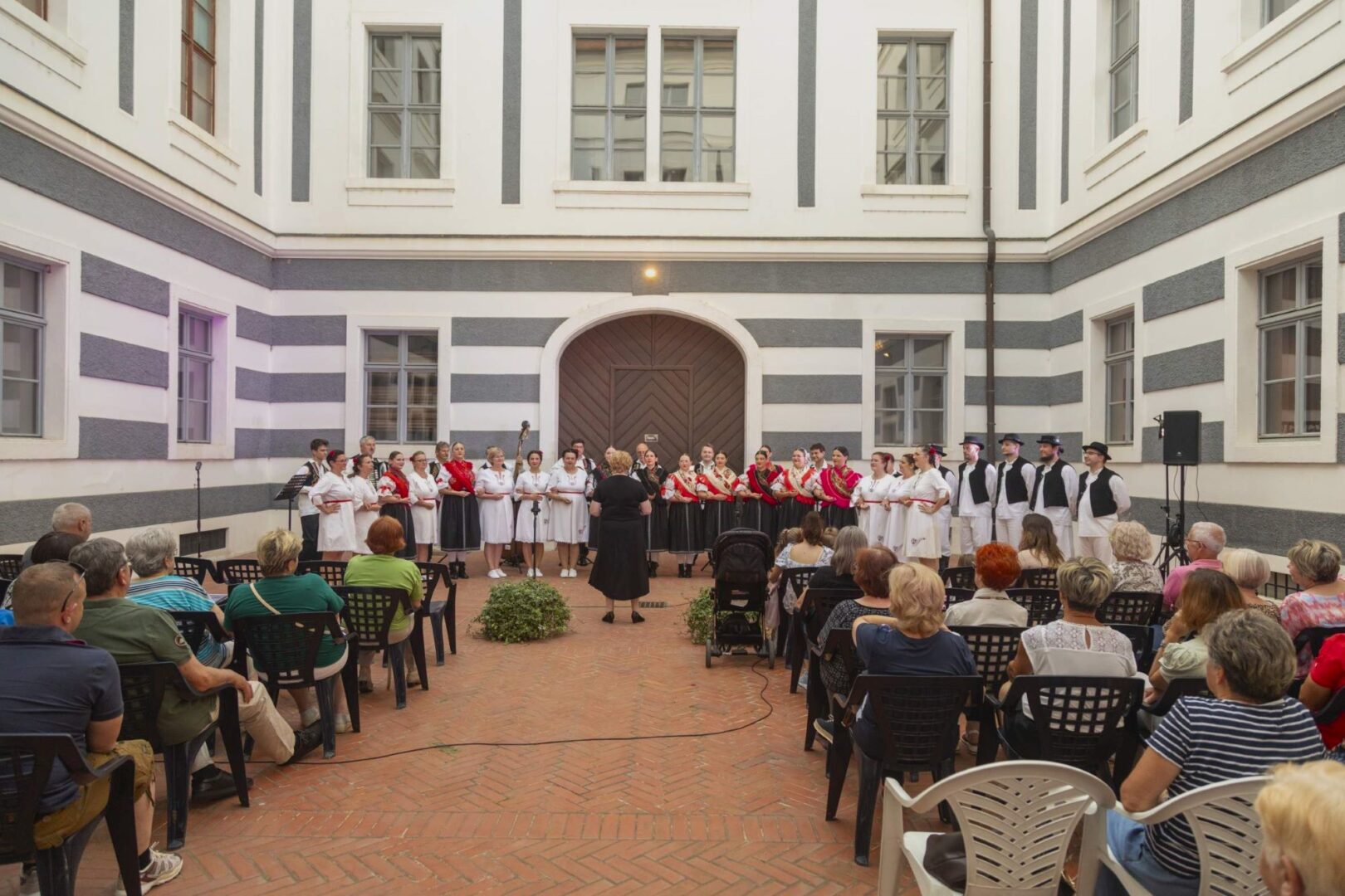 Tambura i pjesma ispunili dvorac Batthyany u sklopu programa “Ludbreg ...